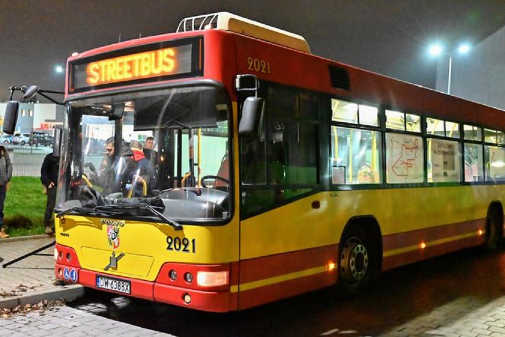 Wrocław. Streetbus wyjechał na ulice miasta - Wykluczeni.pl